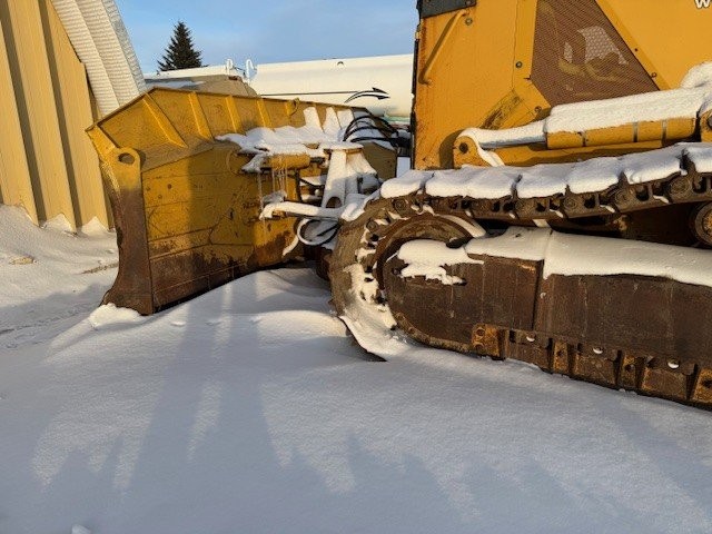 Used 2011 DEERE 850J for Sale | #73145 | Conquest Equipment